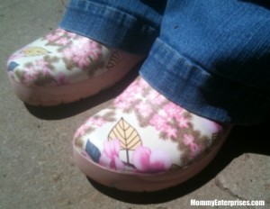 Family Fun In The Sun: Jollys Garden Clogs Review & Giveaway - Mom's Blog