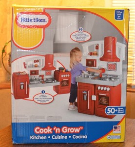 Little Tikes Cook 'n Grow Kitchen Review & Giveaway - Mom's Blog